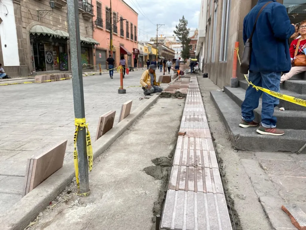 Avanza rehabilitación integral de Julián de los Reyes; se amplía guía ...