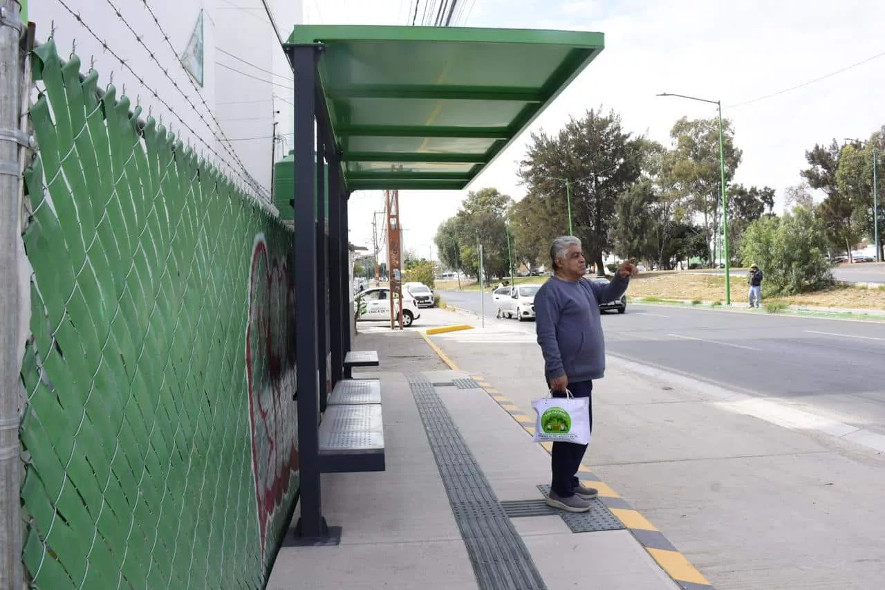 Juan Manuel Navarro reconoce avance en movilidad y conexión gratuita en ...